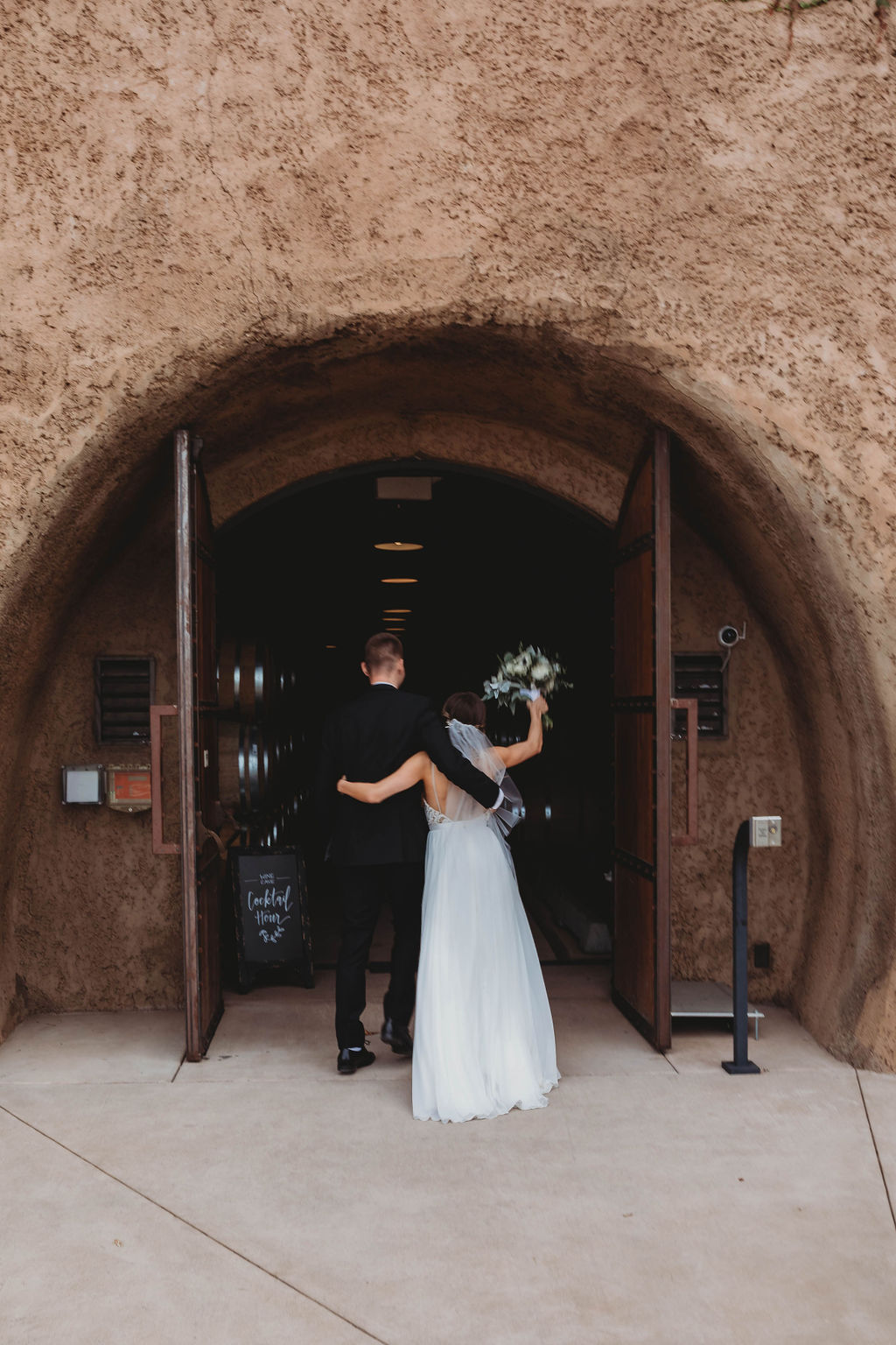 25 Photos That Will Convince You Have a Vineyard Wedding at Helwig ...