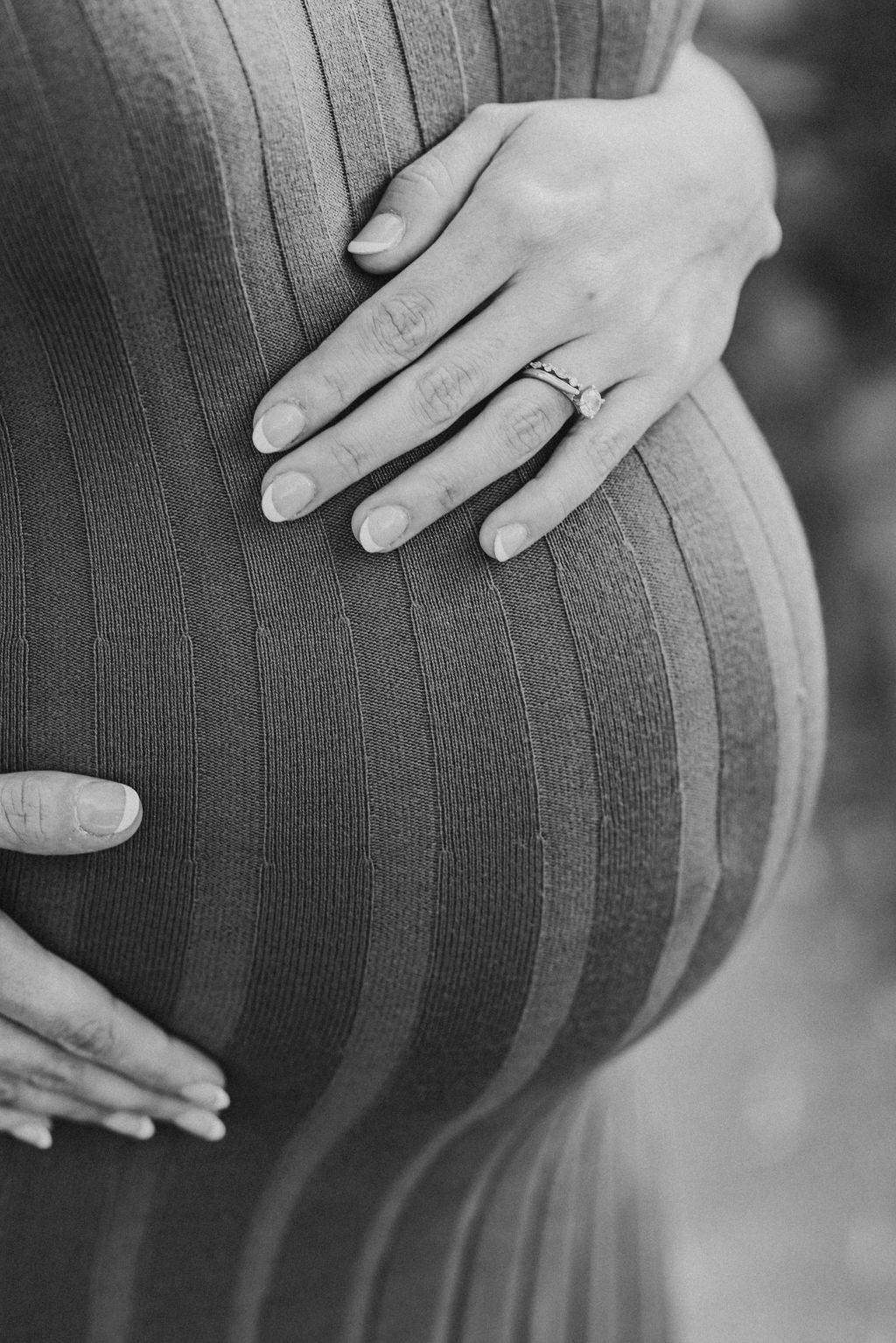 Spring Maternity Photos at WPA Rock Garden - The Bloom Blog